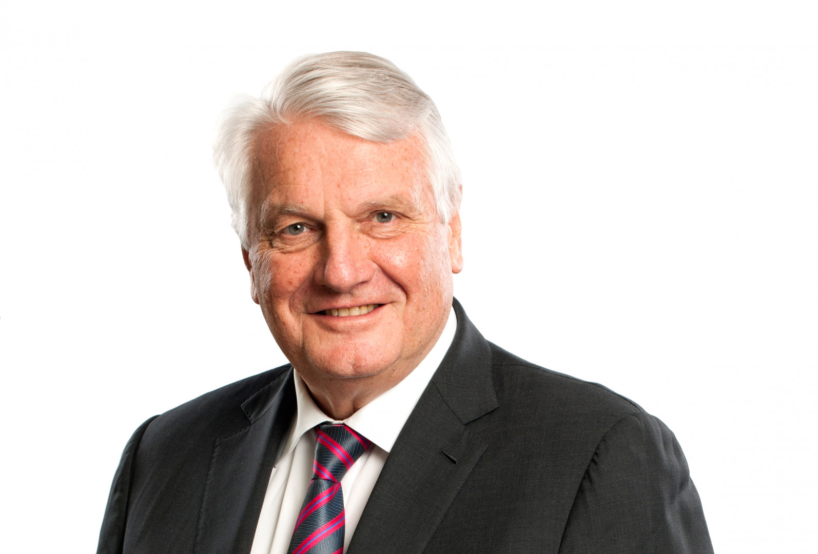 Daniel Bernard steps down as Kingfi... - diyinternational