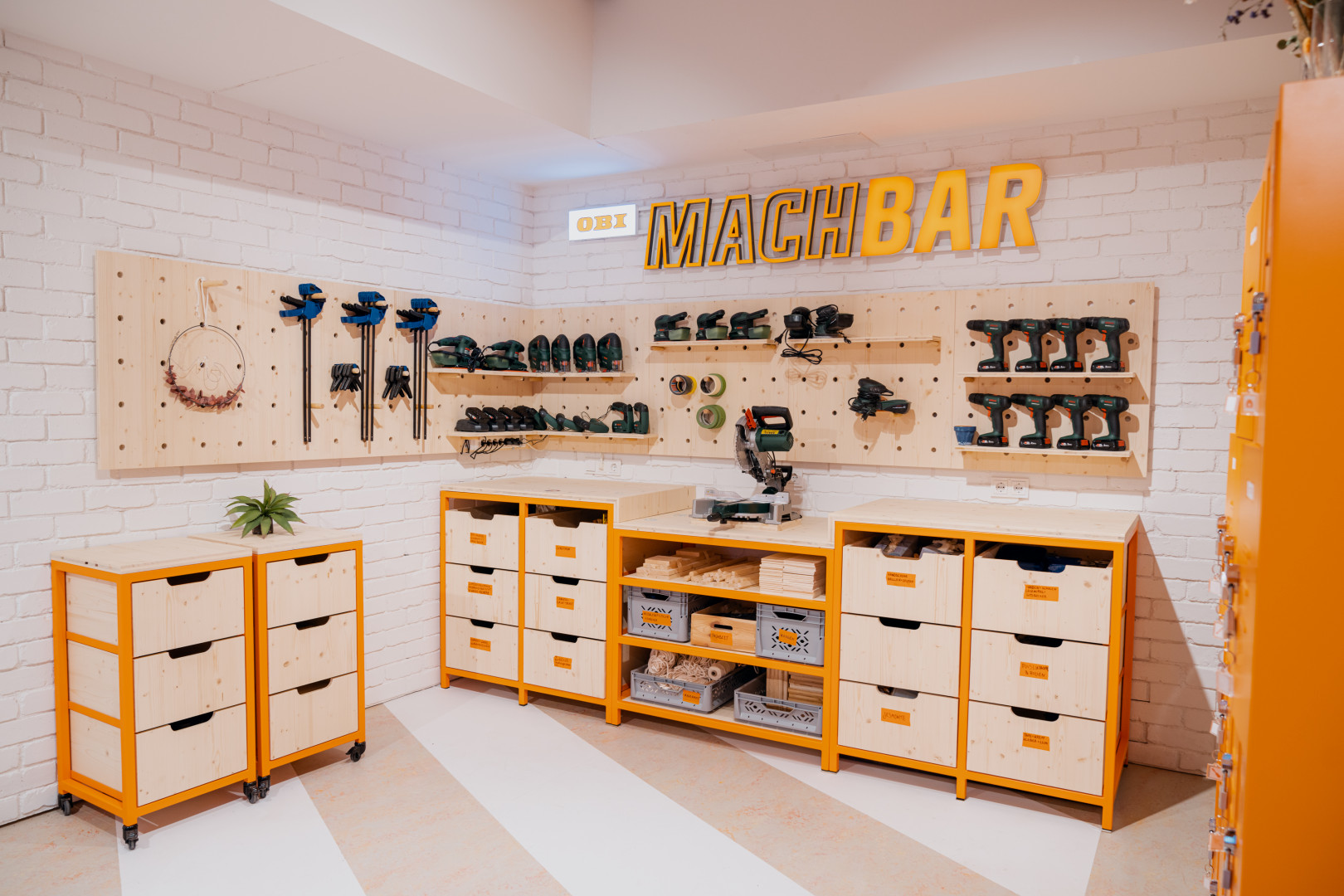 Obi opens "Obi MachBar", its first ... - diyinternational