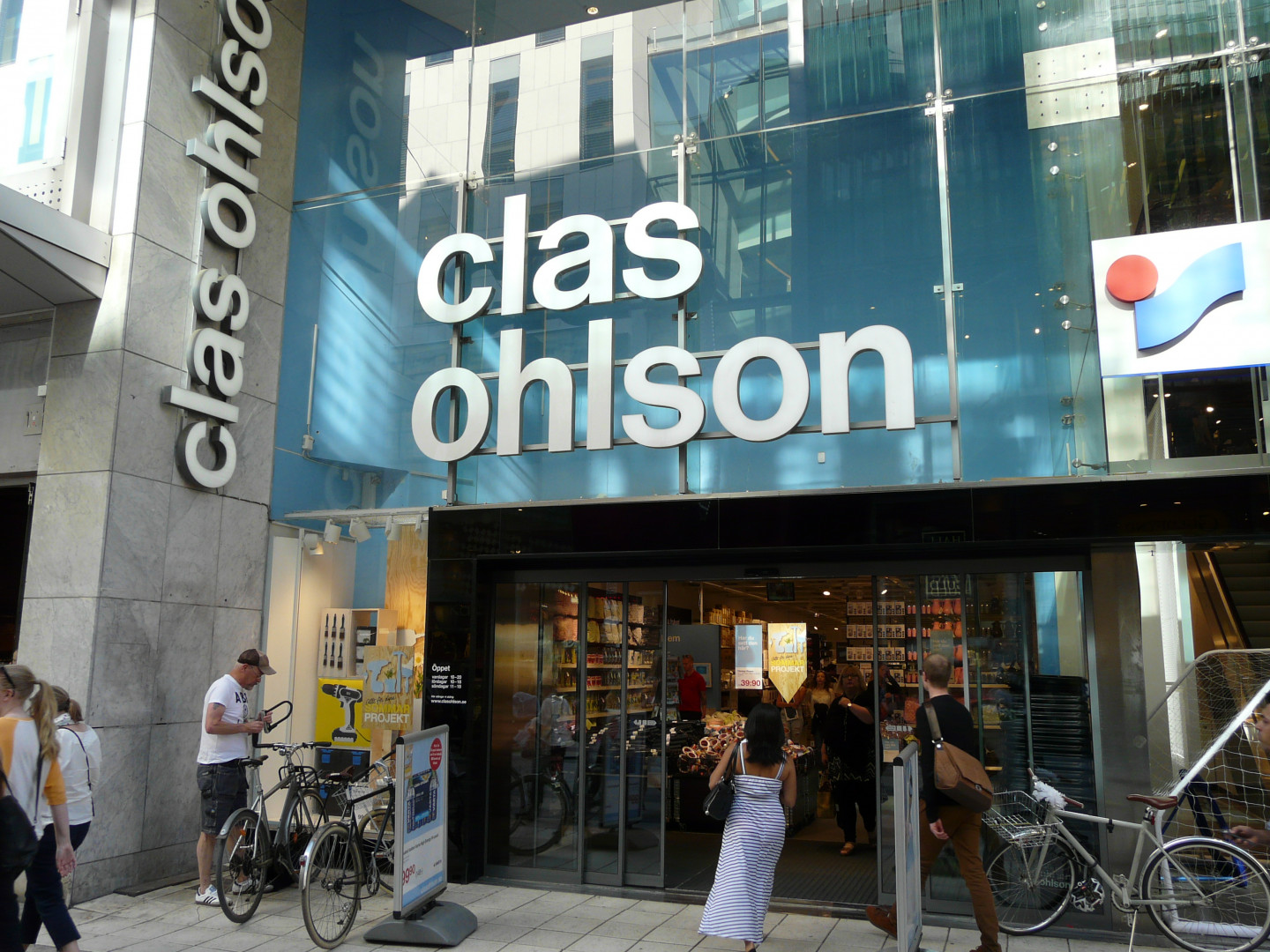 Clas Ohlson grew by three per cent ... - diyinternational