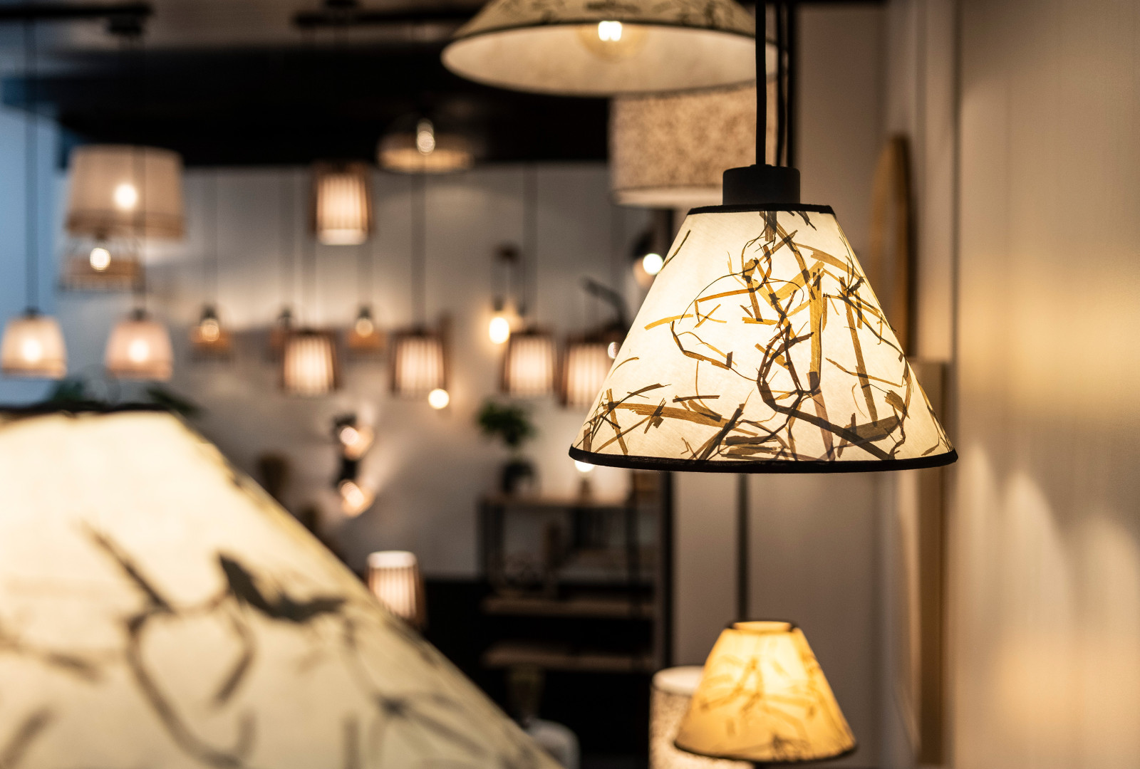 From decorative to functional light... - diyinternational