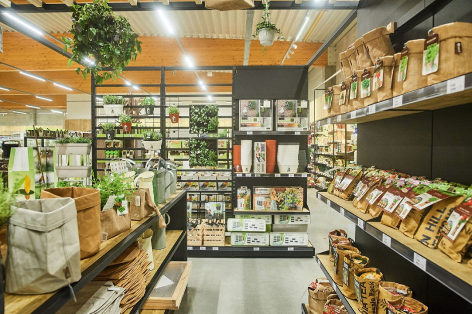 Aveve gives its 250 garden centres ... - diyinternational