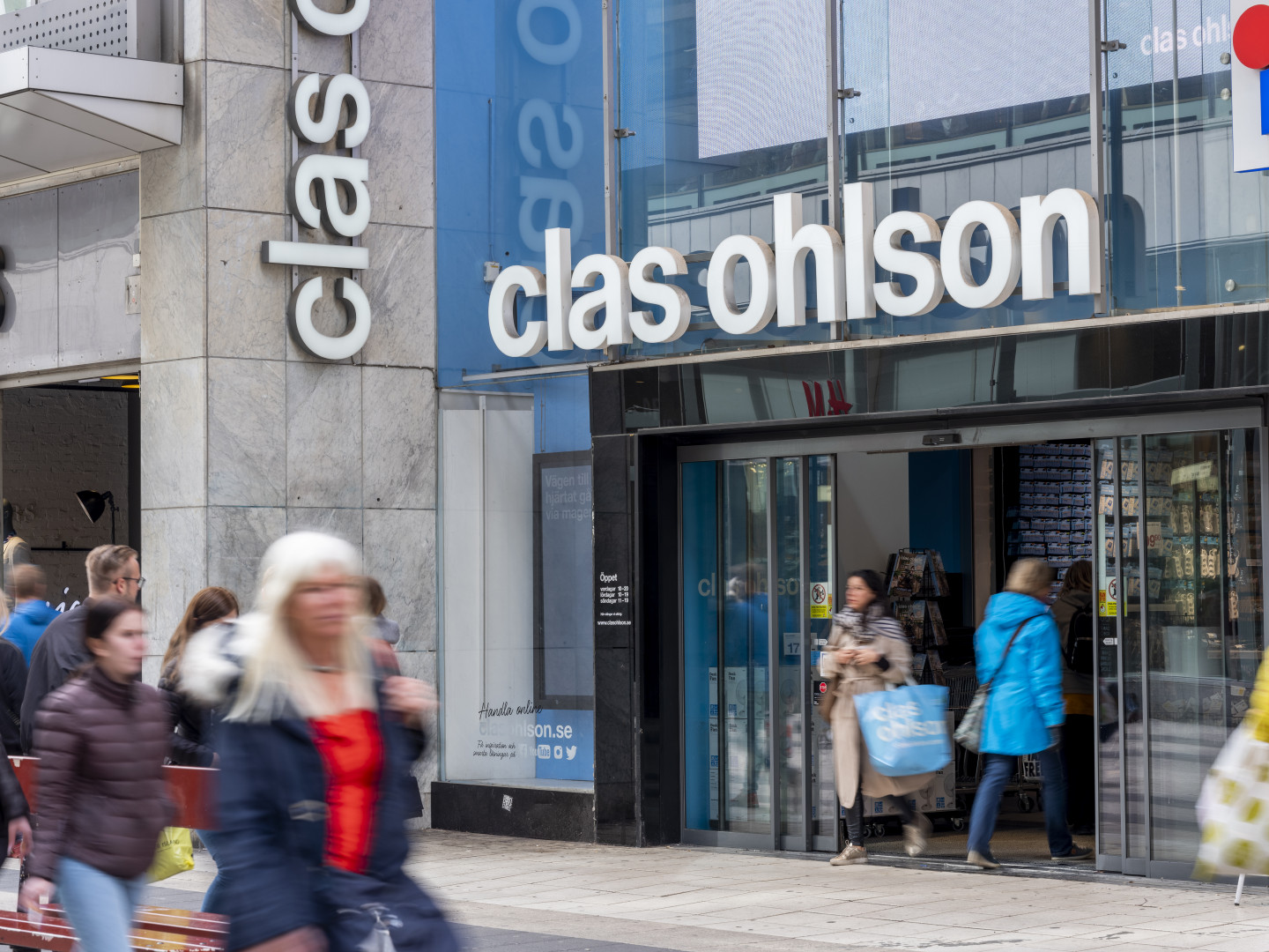 Clas Ohlson grows online by 27 per ... - diyinternational