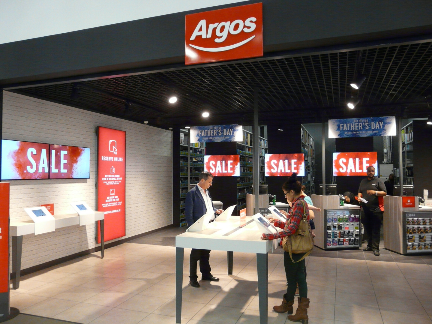 Steinhoff also targets Home Retail ... - diyinternational