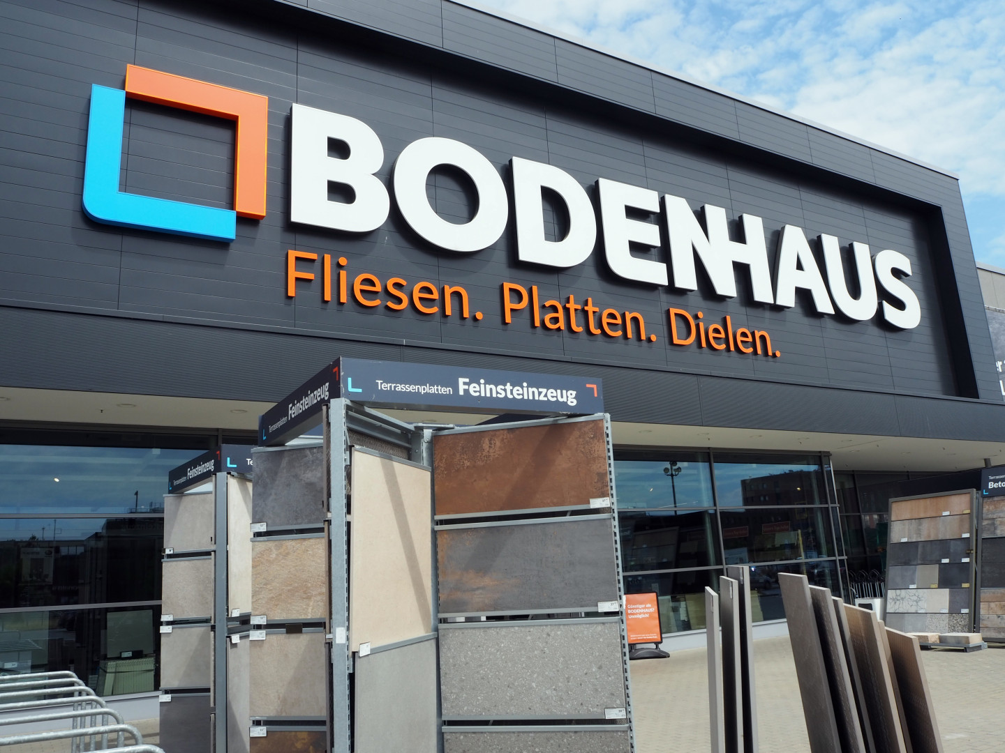 Berlin DIY store air - diyinternational