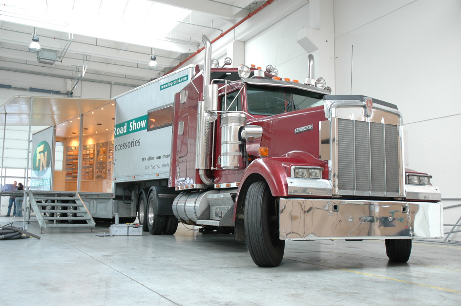 Neuhofer: Profiles on wheels - diyinternational