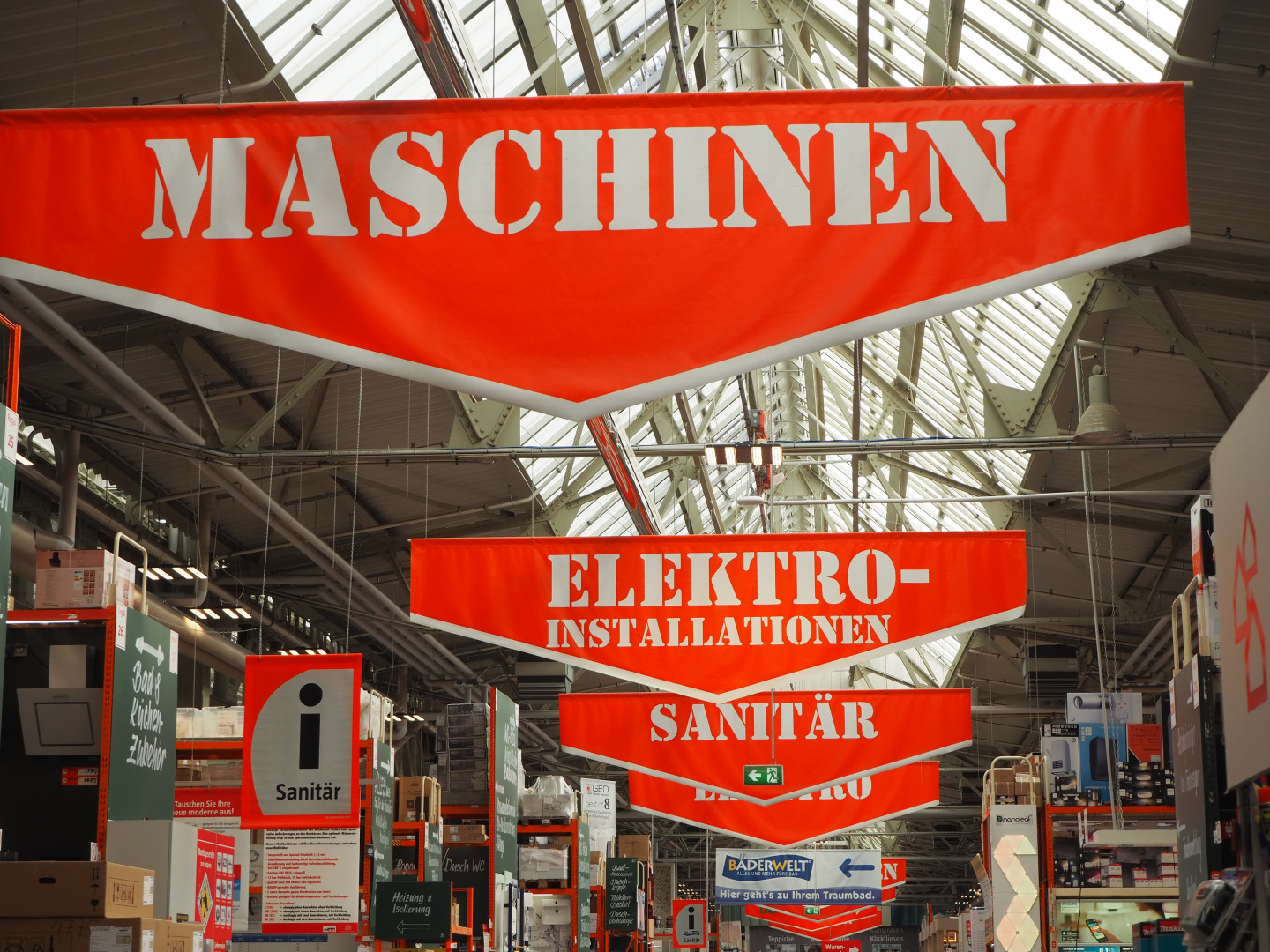 Berlin DIY store air - diyinternational