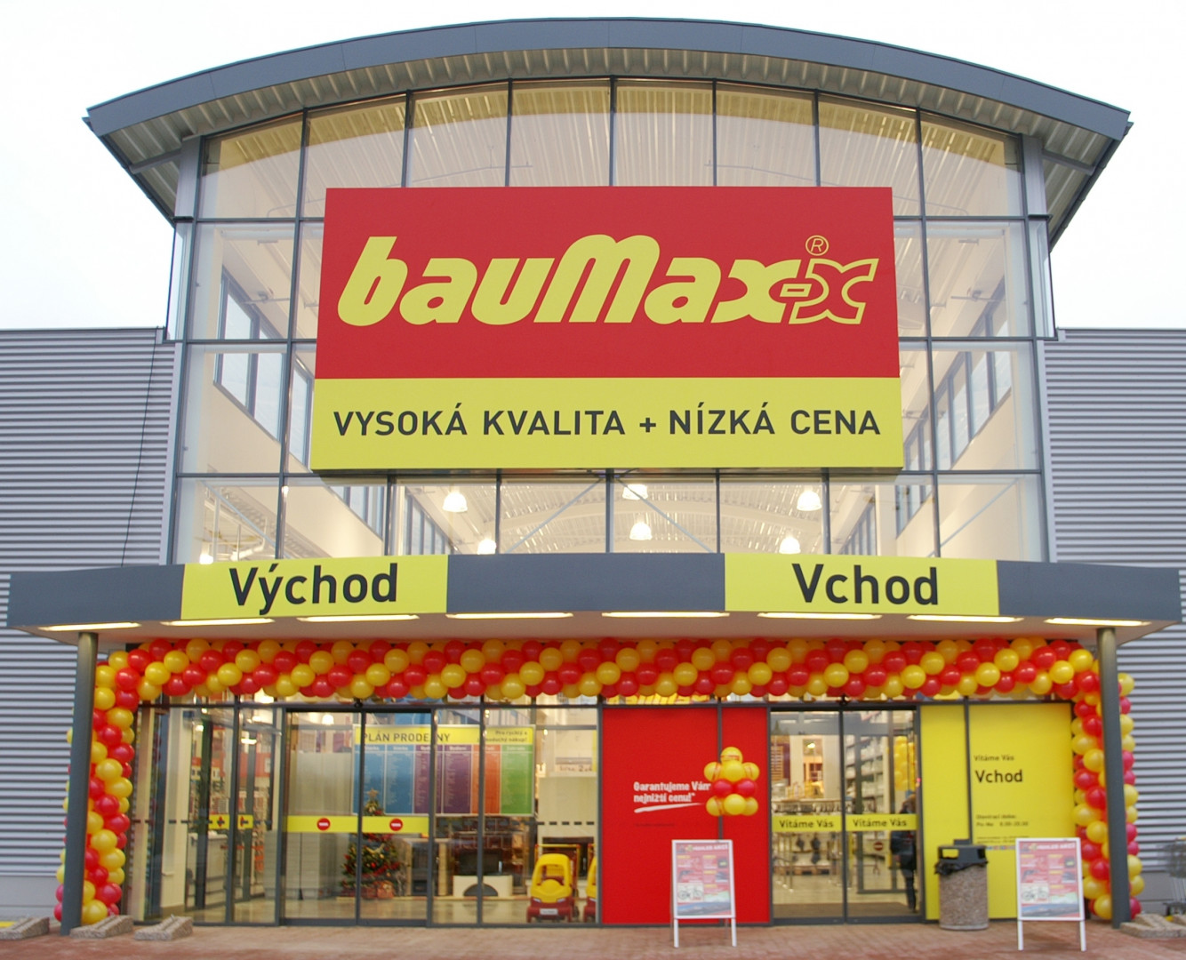 EU Commission approves Baumax takeo... - diyinternational