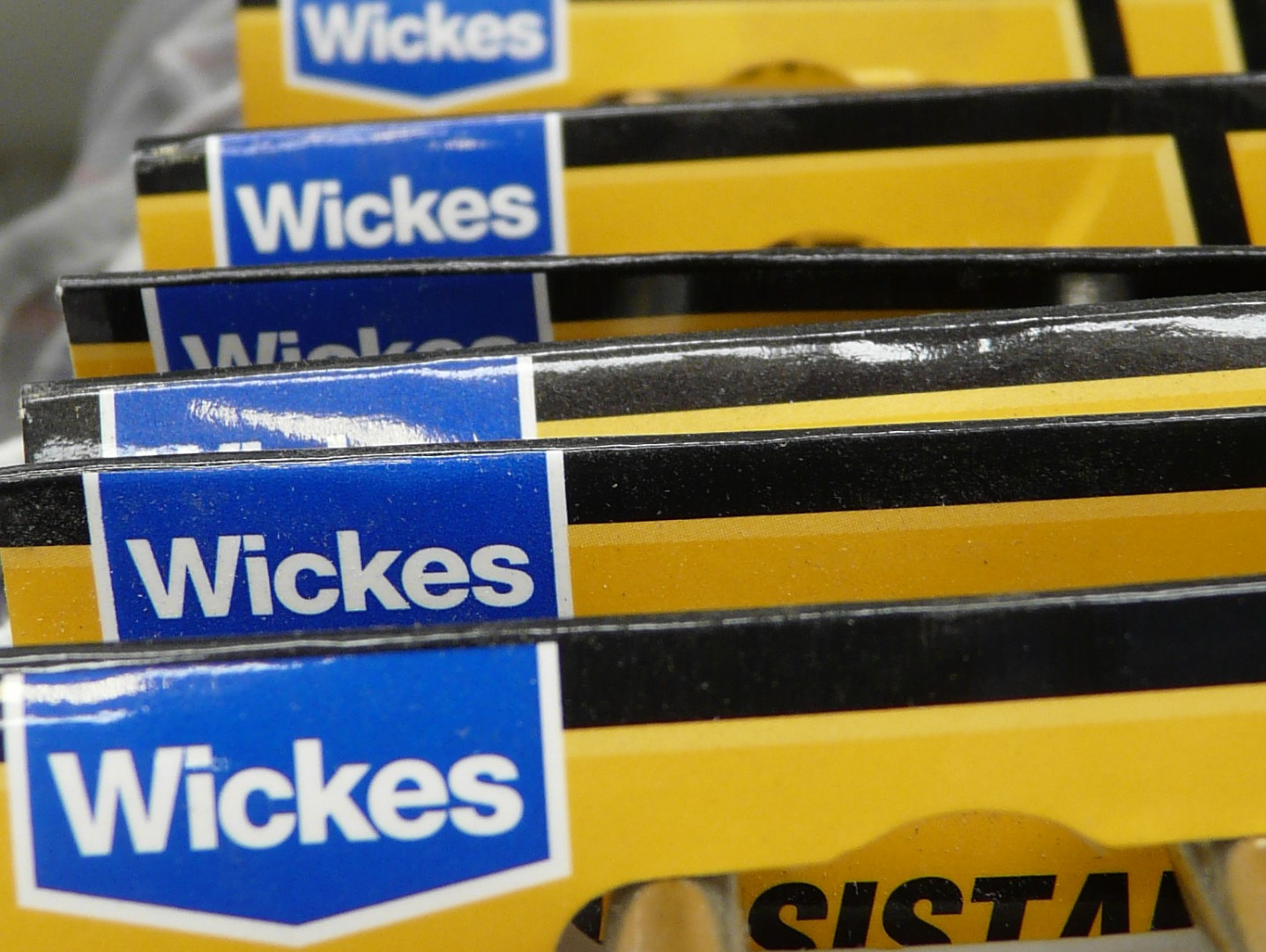 Wickes and Toolstation grow by more... - diyinternational